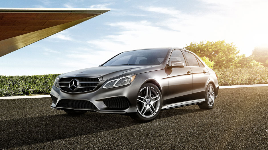 Experience the 2016 Mercedes-Benz E400 4MATIC® Sedan Firsthand